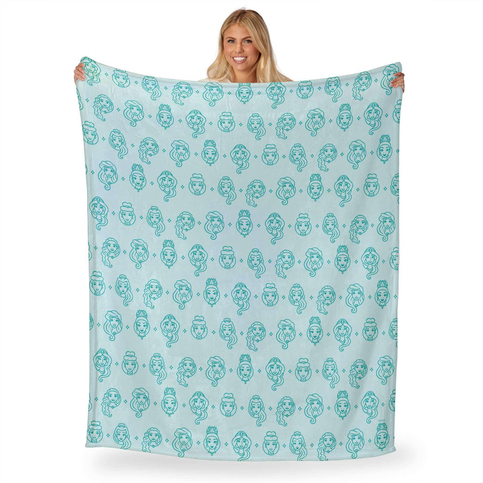 Disney Princesses Princess Entourage Silk Touch Throw Blanket 50x60 in